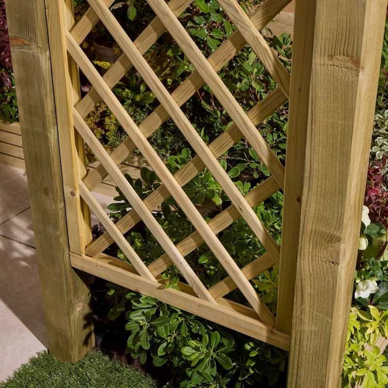 Rowlinson Cheltenham Arch - One Garden